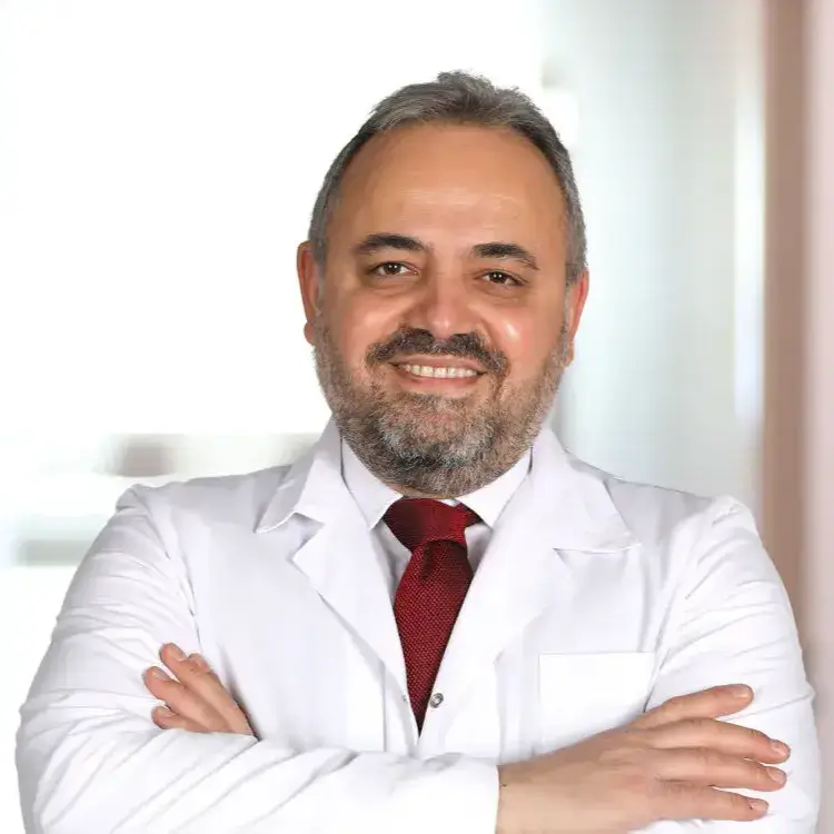 الدكتور إبراهيم خليل أورال أخصائي علاج طبيعي وإعادة التأهيل